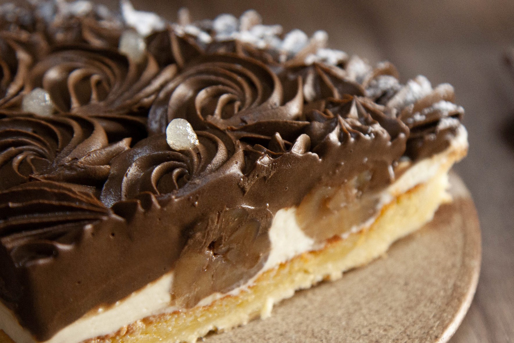 深夜裡的法國手工甜點